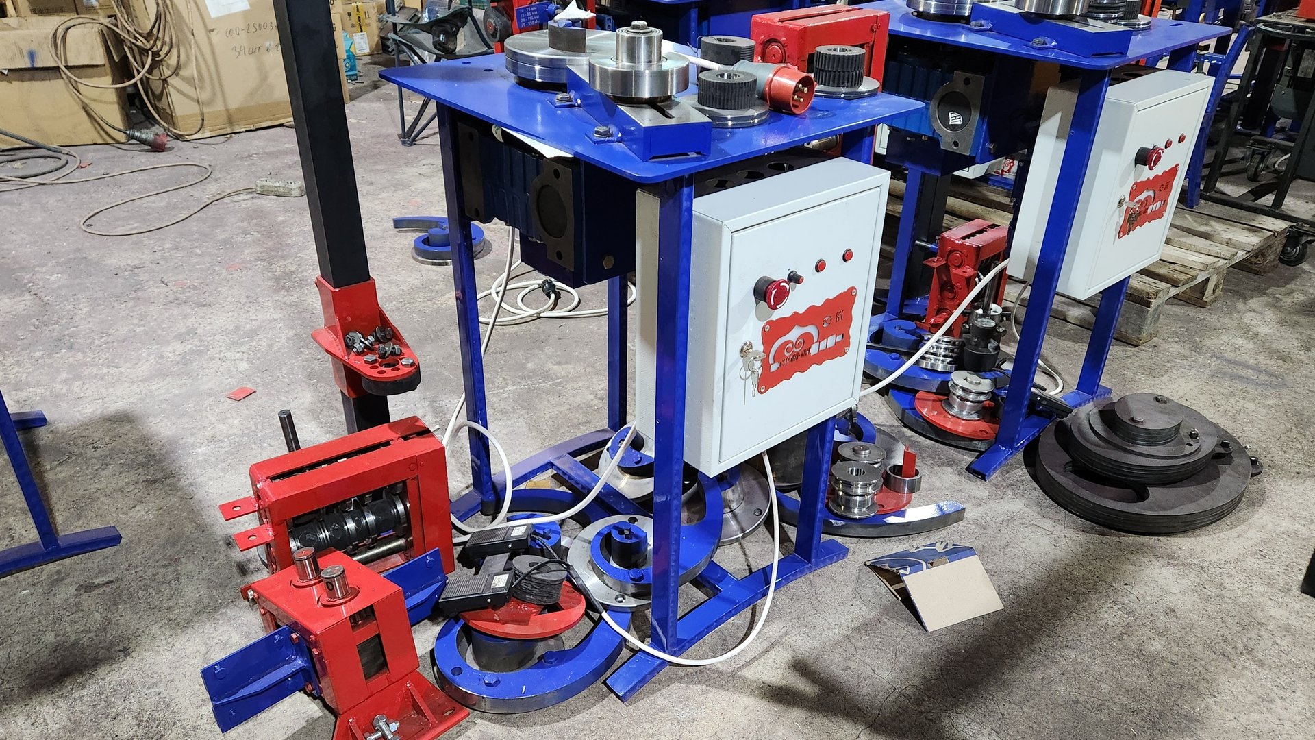 Что входит в комплект станка для ковки "Улитка" Воронежского производства.