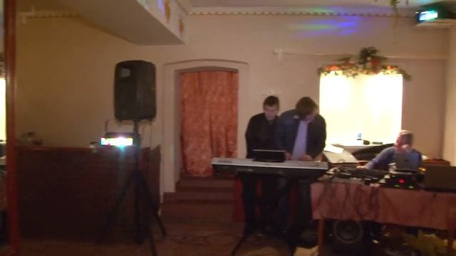 Деловой и Комар