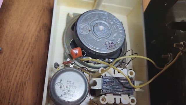 Рыжие КМ в радиоточке!!! Днепр, Исеть, Электроника 204. Разбор в поисках клада.