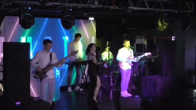 13 Umbrella Rihanna cover