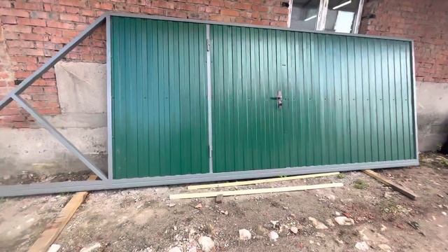Ворота откатные со встроенной калиткой