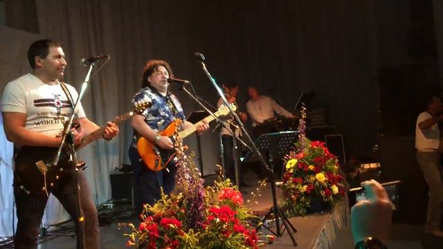 Зеленые глаза - Игорь Саруханов и группа "Эстрада" г. Иркутск 07.08.2016