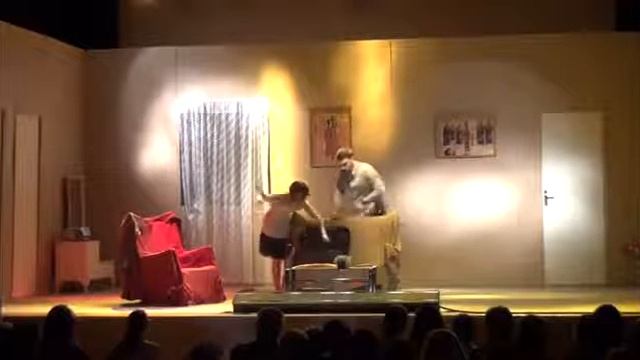 «А вот и брюнетка» La brune que voilà Франция, 1960