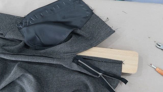 Курс по пошиву юбки | Урок № 11 |Технология шитья - обработка передней детали и гульфика.