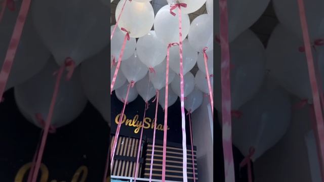 Шары с розовыми бантиками из атласной ленты  #shorts