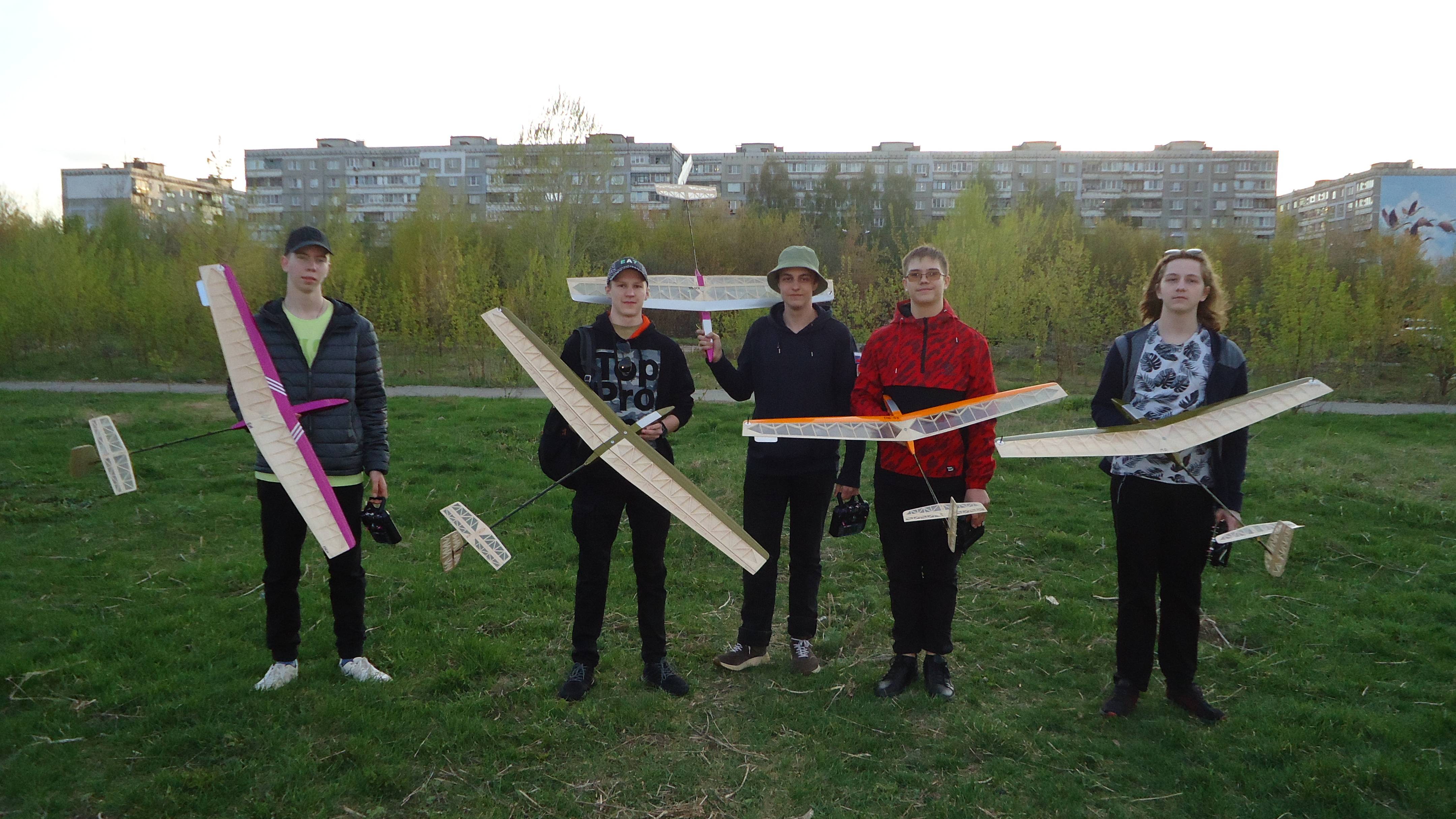 Тренировка команды детского клуба "Юный авиатор" города Нижнего Новгорода.