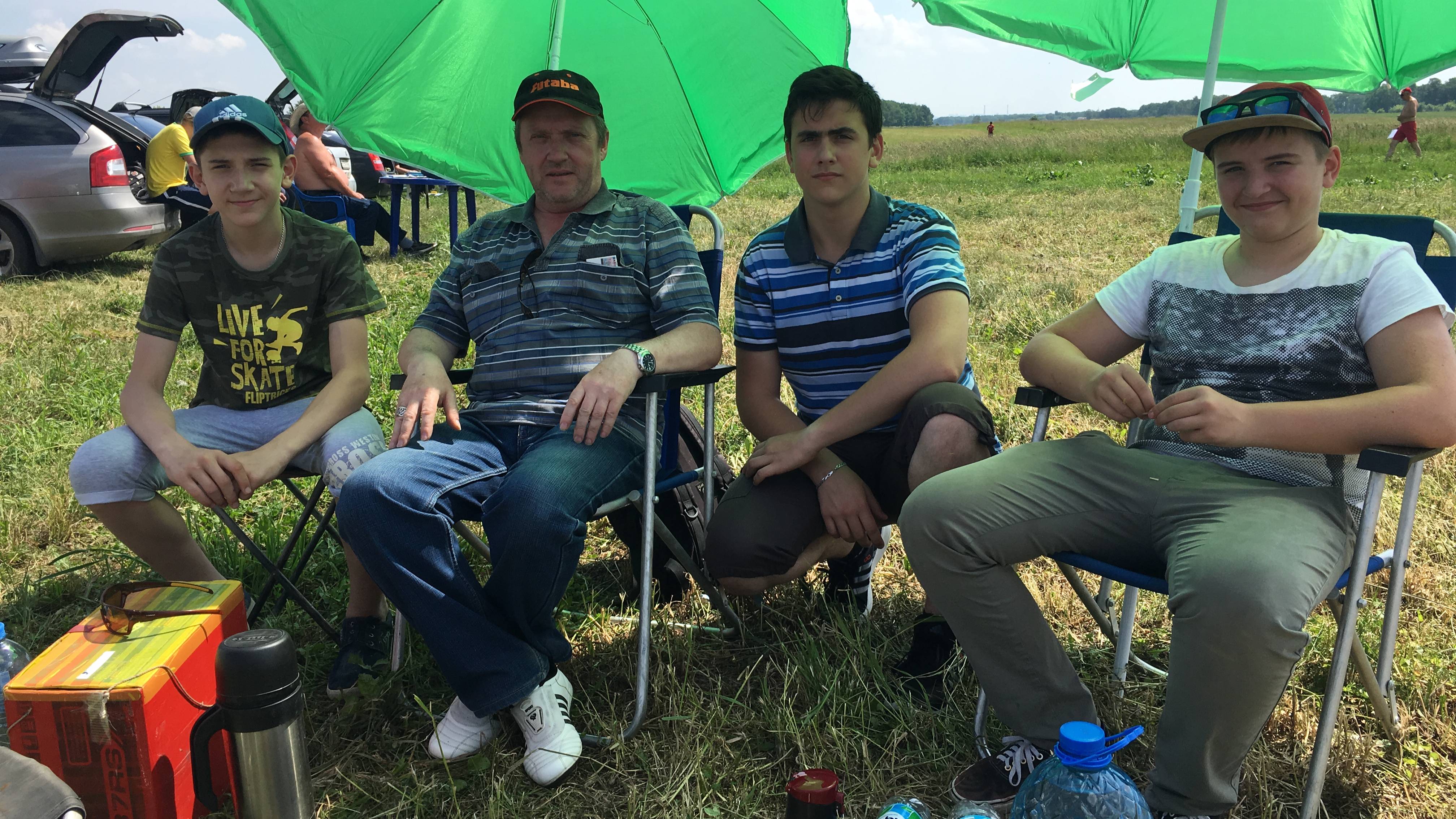 Областные соревнования школьников в классе радиоуправляемых метательных планеров (2016 год).