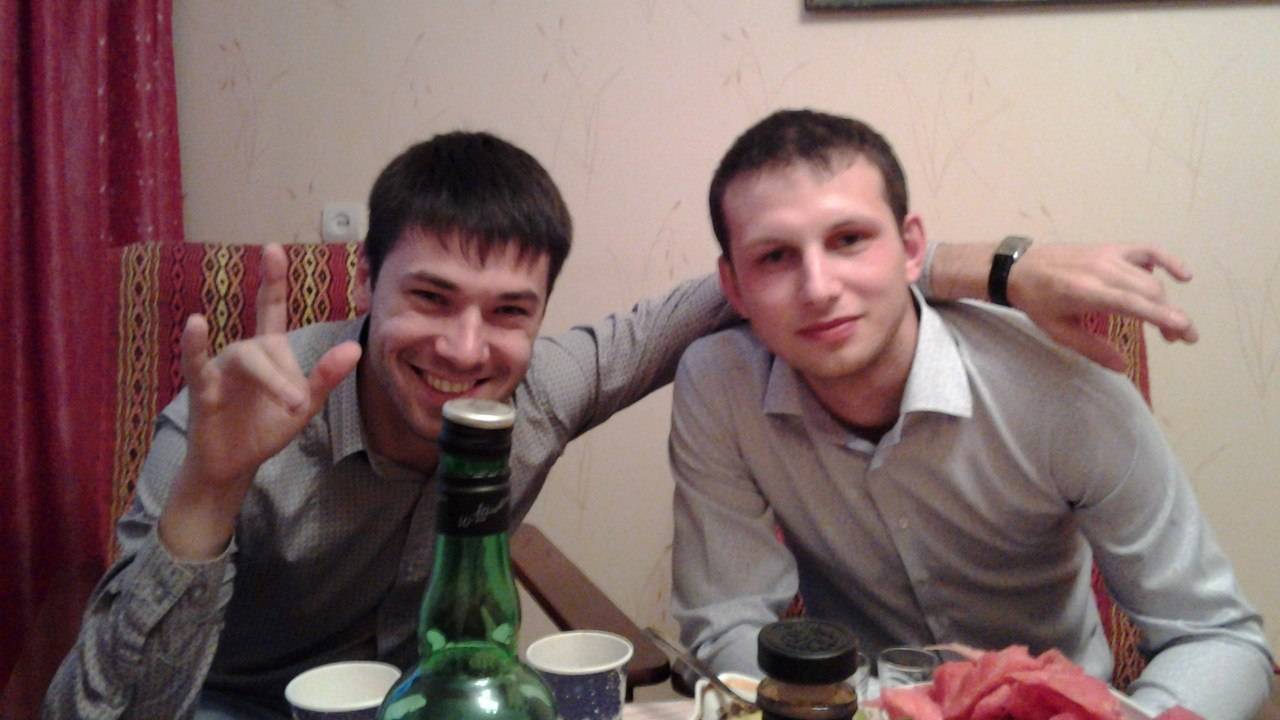 Дубль 2: новая локация, люди и трек тот же)