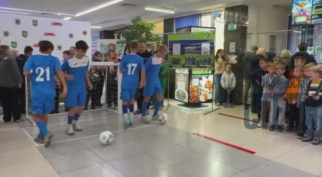 Юные футболисты Ейского района открыли премьеру фильма о Фёдоре Черенкове