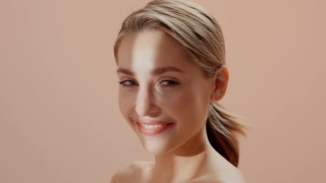 Полина Воробьева (1998)