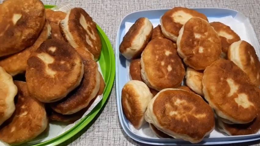 Любимые пирожки с  Луком и яйцом. Быстро и очень вкусно!