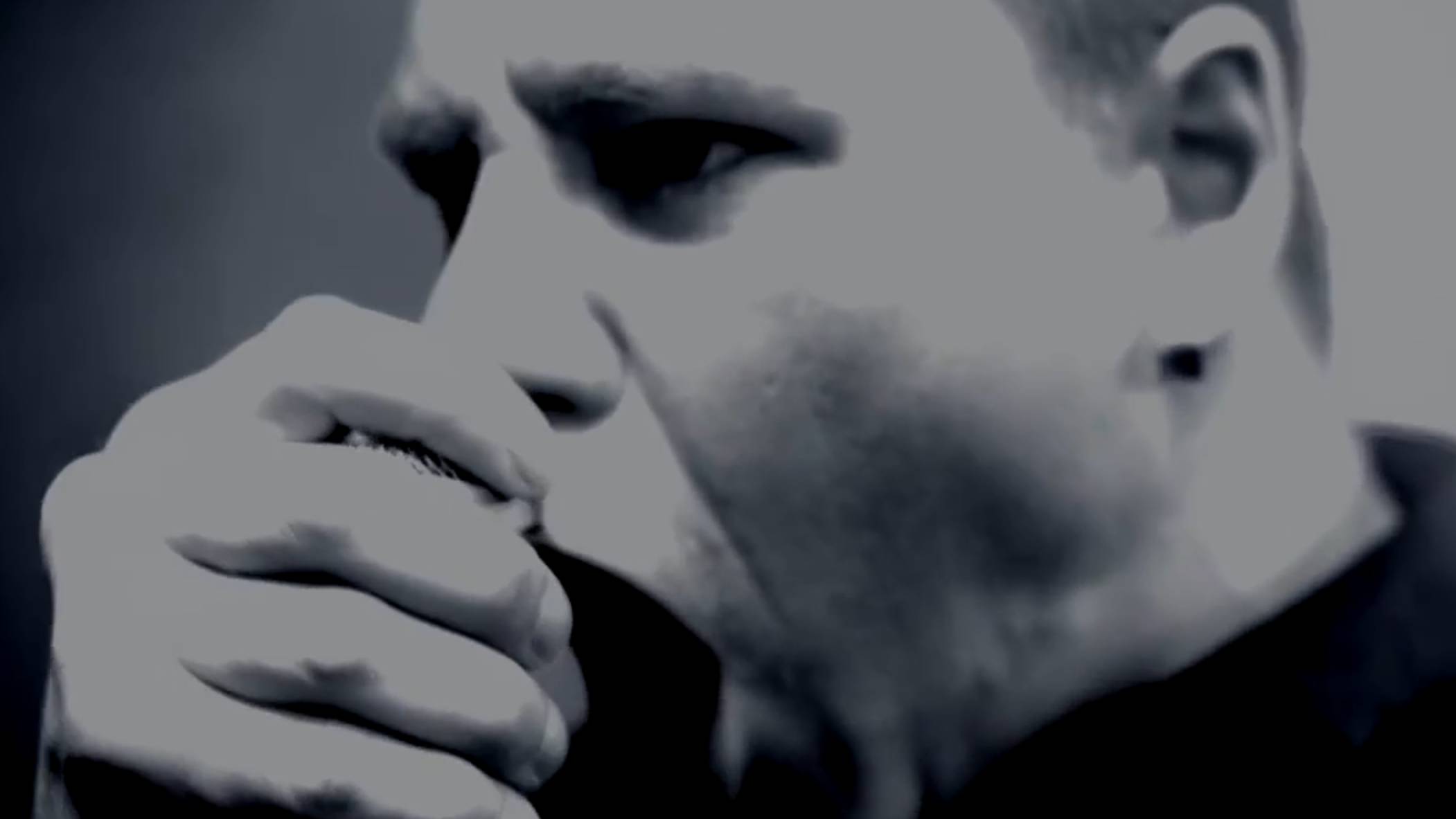 Вокально-инструментальный ансамбль "Колосок" высссступает с композицией  : "Солнышко-свети!"