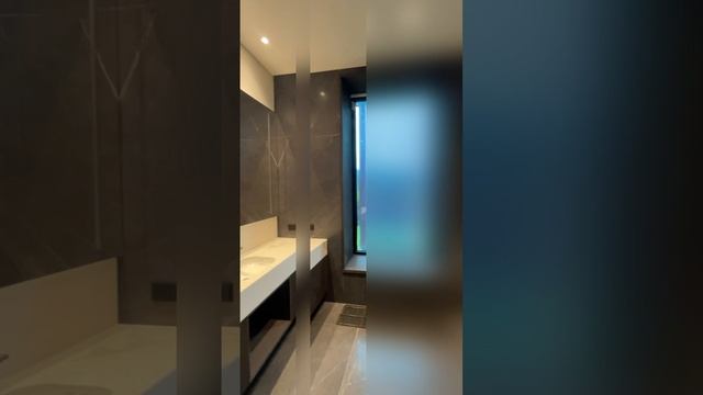 Душевая кабина + большое зеркало.  #дизайнинтерьера #интерьер #стеклянная #санузелподключ