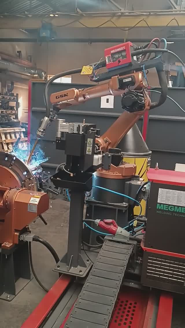Запуск сварочного робота GSK с оснасткой собственного производства в Брянской области