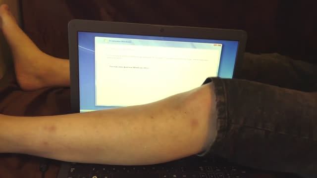 Установка Windows 7 на ДеТсКиЙ ноутбук