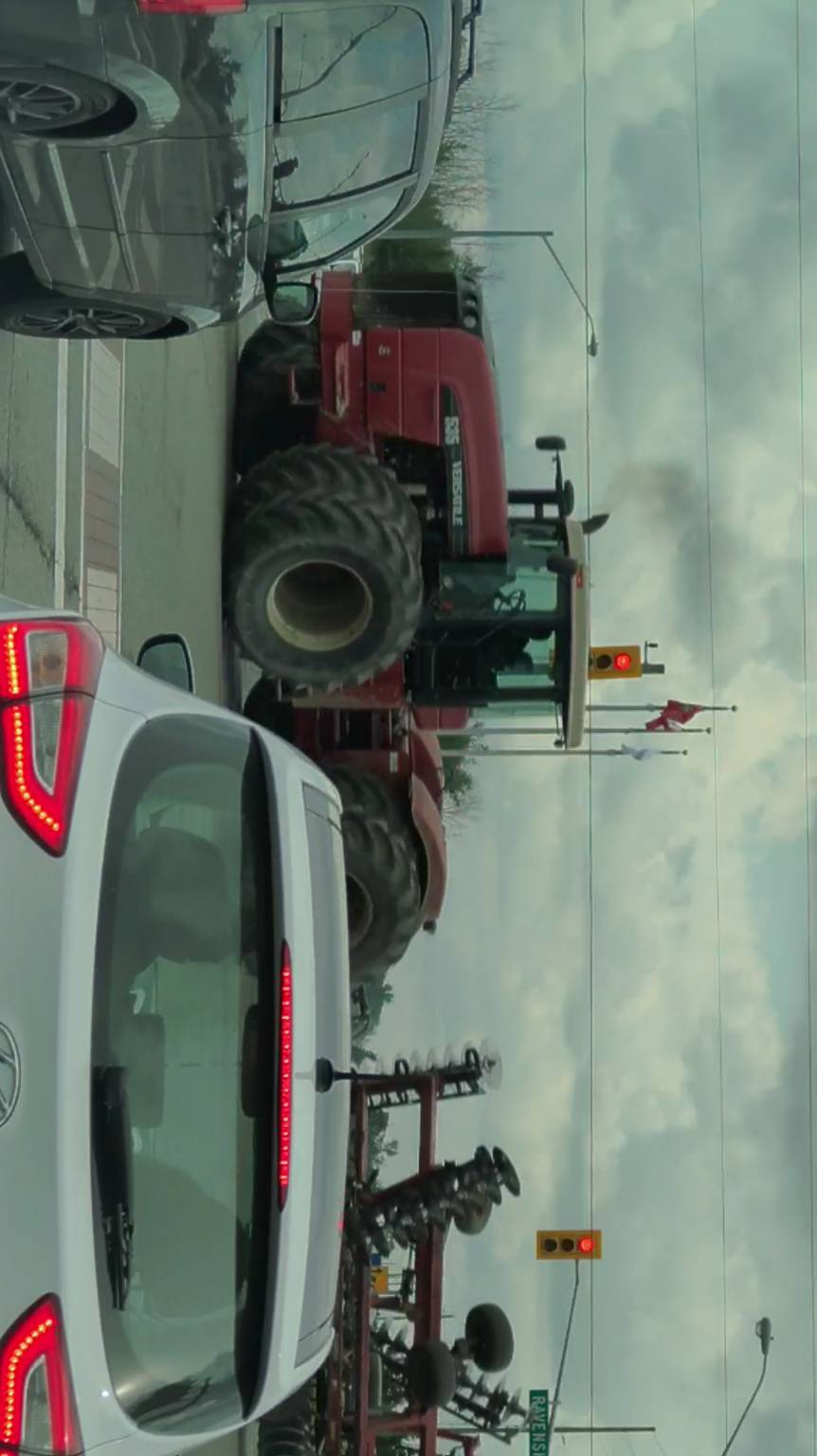 Красный Тракторище