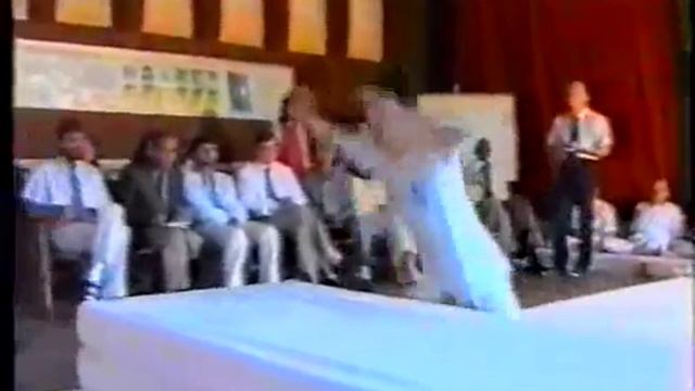 Львов  -Yogic Flying demostration, 1998 год