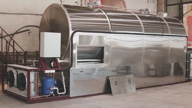 Молокоохладитель МОУ ГЛВ 10000 +CIP  со встроенной системой мгновенного охлаждения молока.