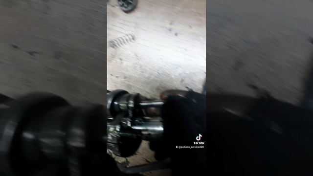 Перфоратор MAKITA HR2470 не сверлит