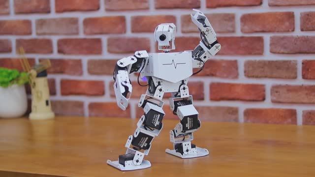 Обзор набора «Сережа ИН Про»