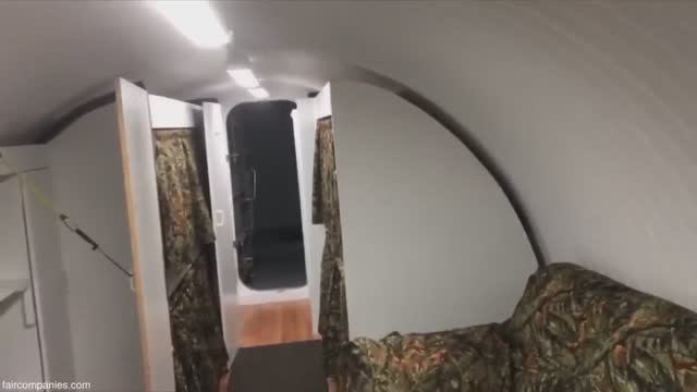 Техасские создатели подземных бункеров для выживания — настоящие пещеры для летучих мышей