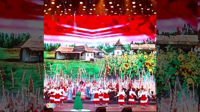 "Сладка ягода" Ольга Будина и фольклорный ансамбль "Венец" ( Кострома).mp4