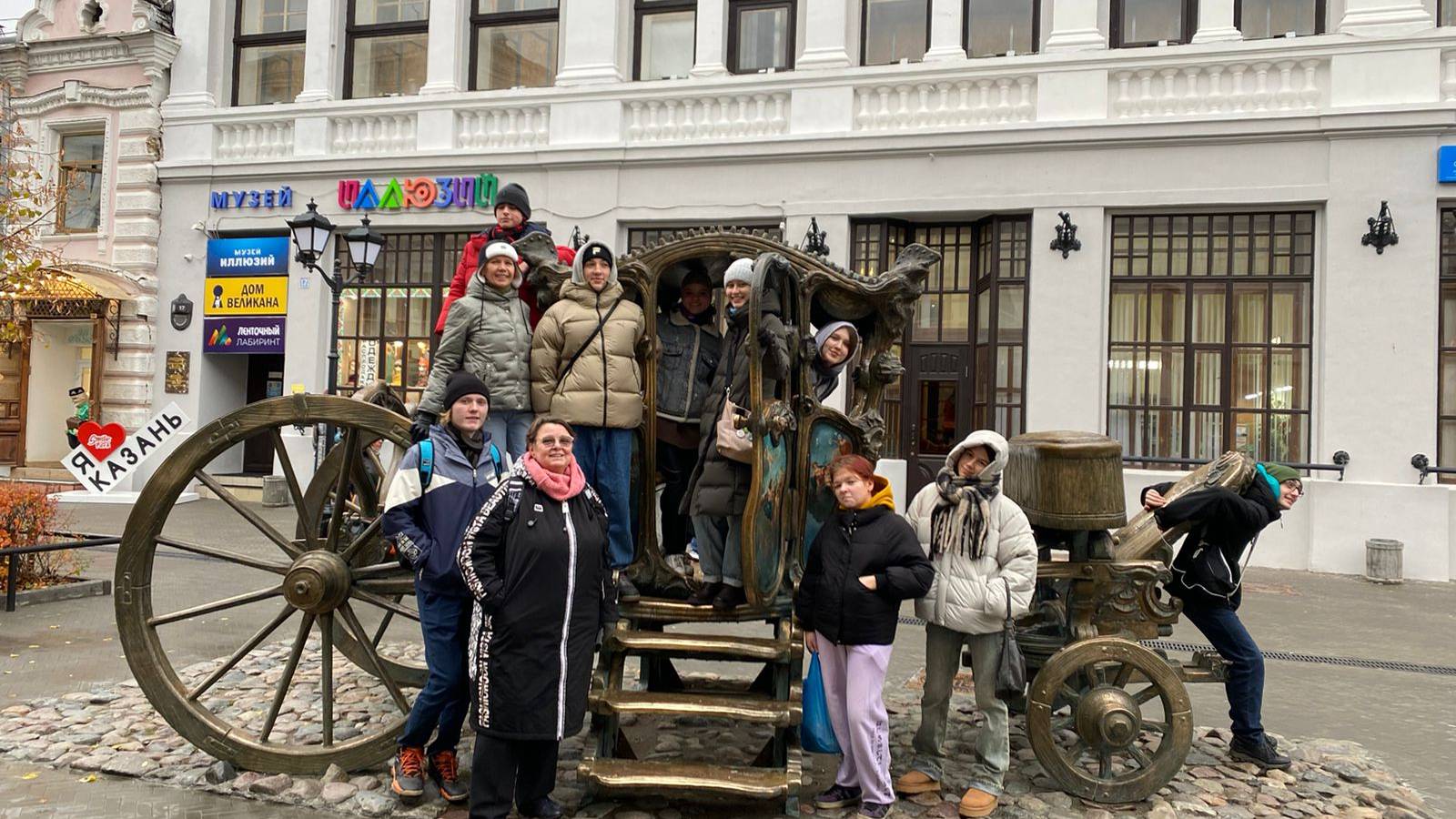 Казань встречает друзей - экспедиция 11-Г медиакласса в Казань.