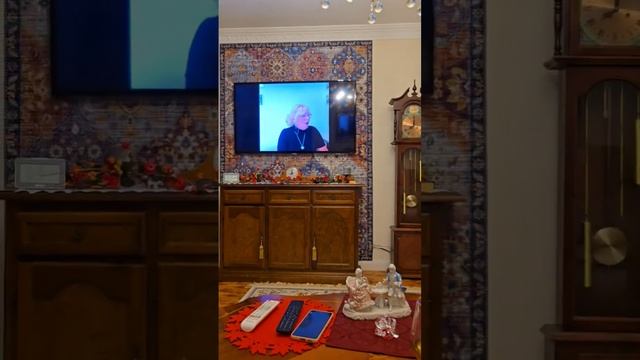 Лариска сама пришла