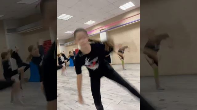 подготовка к полуфиналу Международного танцевального конкурса "Зажигай"