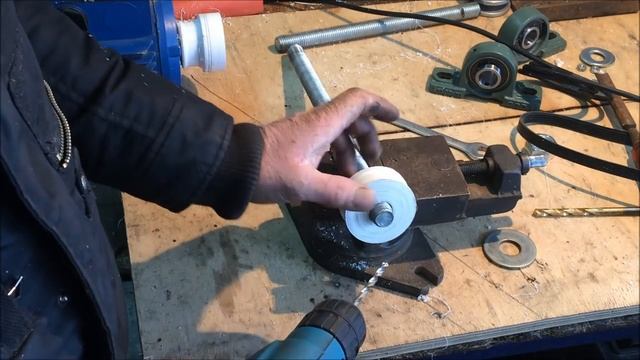 Идея для самоделки.Электро-точило  на 2 камня !)