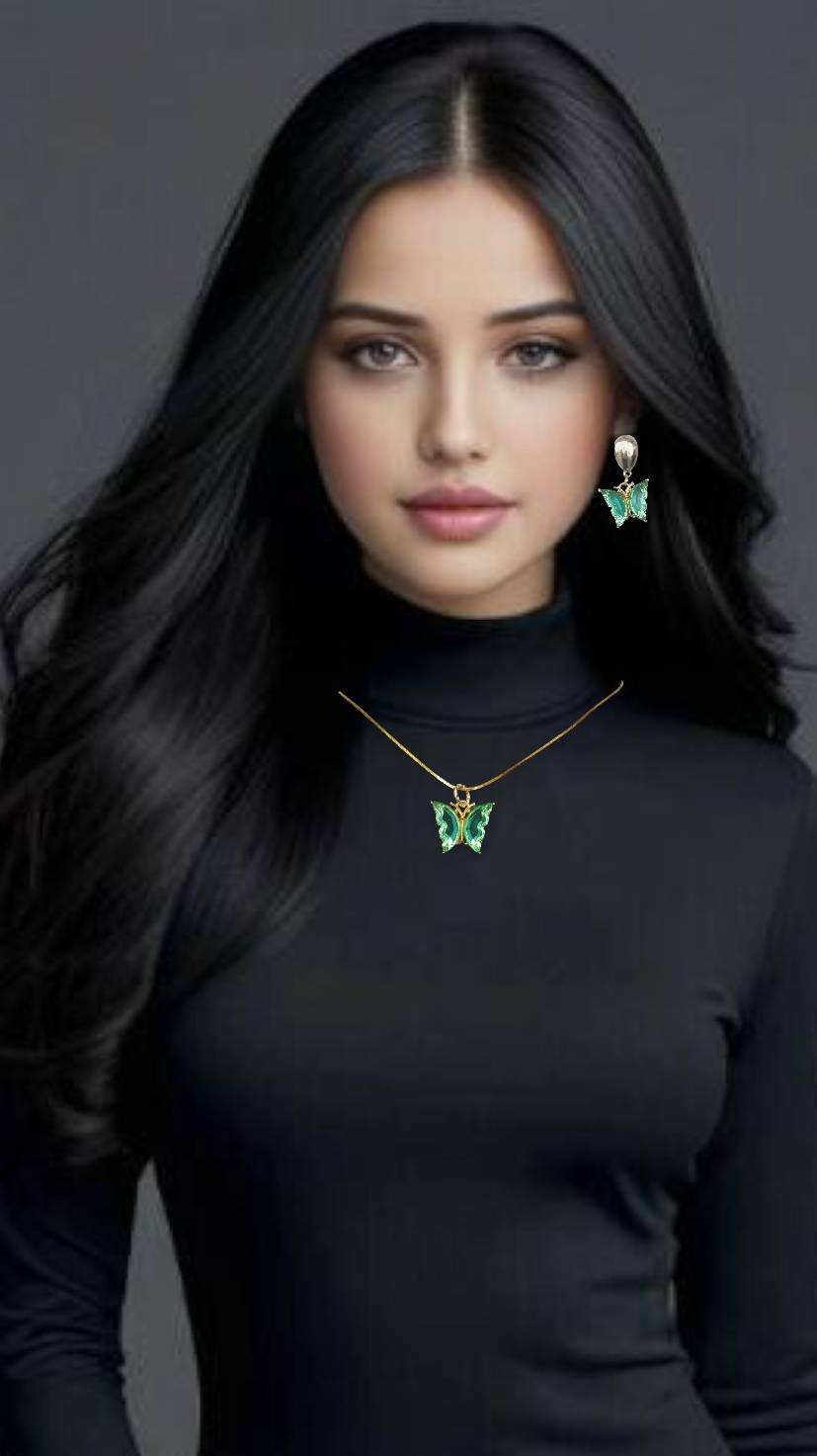 Комплект Бабочка https://www.ozon.ru/product/komplekt-ukrasheniy-gelios-kulon-sergi-1747827729/