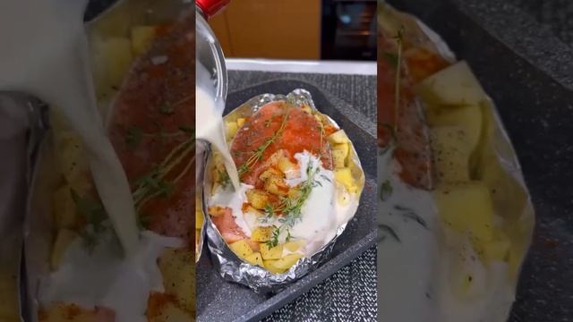 Лодочка из лосося