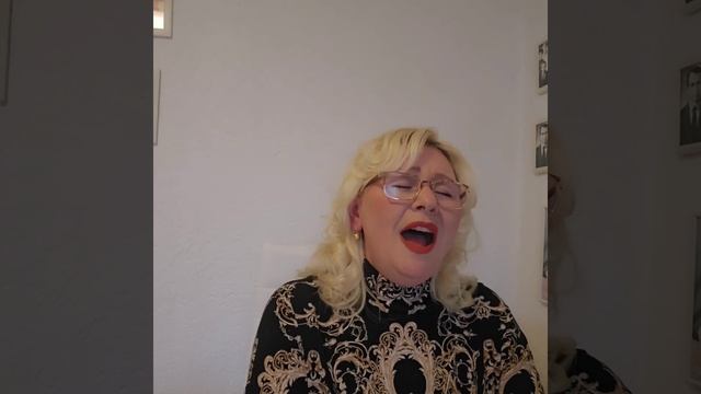 LARISSA TRI - НЕЖНОСТЬ