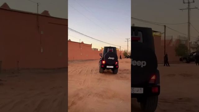 Сходим с ума. Арабы Узкий джип на одного))))