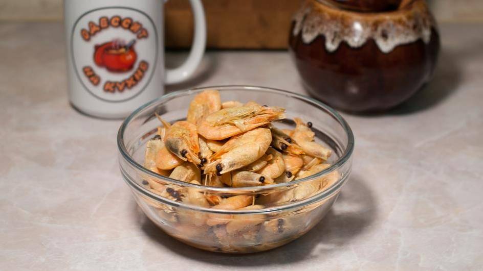 Креветка, вареная в укропной воде