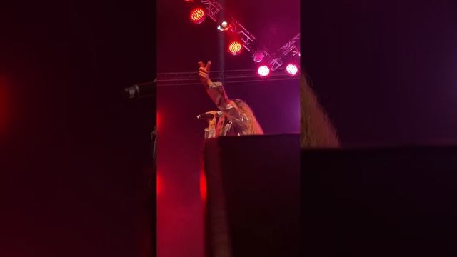 Мия Бойко или Кристина Агилера?