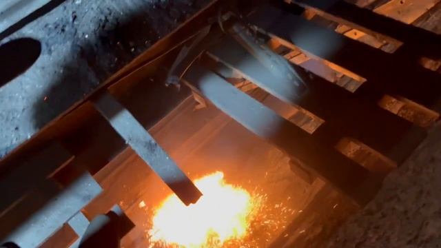 НЕВЕДОМАЯ МАГИЯ В ПРОКАТНОМ ЦЕХУ! ЧТО ПРОИСХОДИТ?! САМОВОЗГОРАНИЕ.