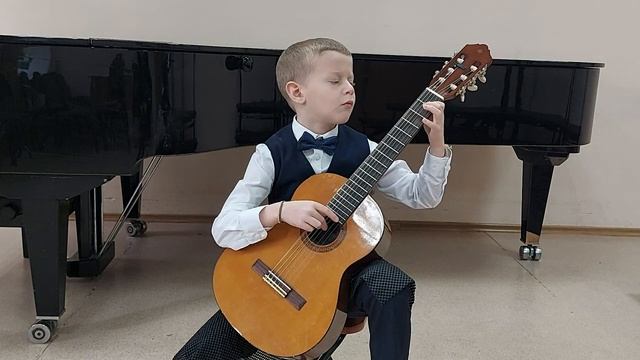 Ярунов Данила Арсеньевич, город Тюмень IХ Красноярский конкурсе юных исполнителей «Сюрприз»