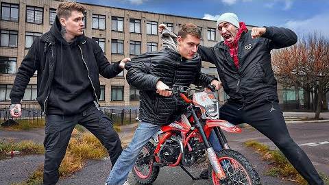 НАГЛЫЕ ШКОЛЬНИКИ УГНАЛИ ПИТБАЙК МОЕГО СЫНА(ЧАСТЬ 23)