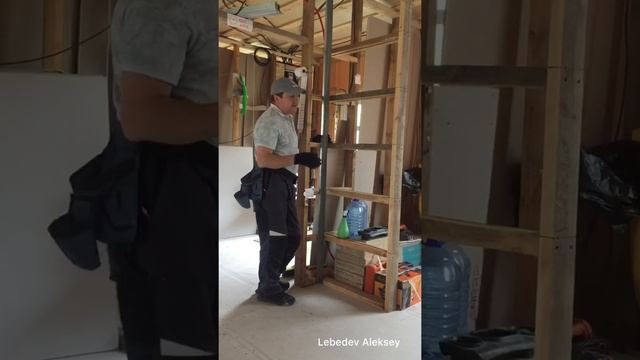 Угол из ГКЛ в каркаснике