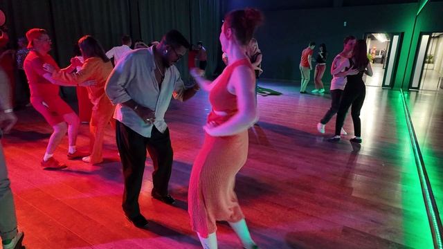 Мanana dance | Adonis Santiago и Виктория | Salsa