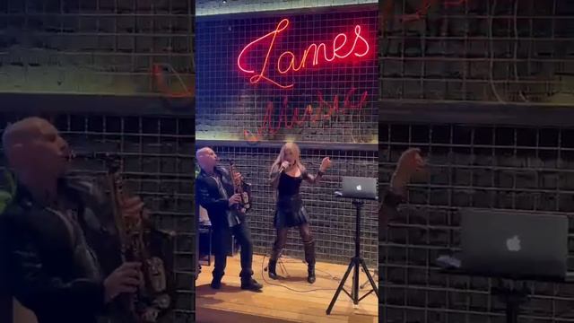 Дуэт. I dont need your...