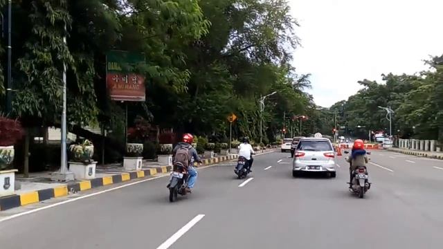 Индонезия - поездка в город