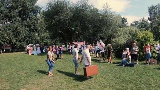 Тимбилдинг lip dub Комус - фильм backstage о съёмках ролика