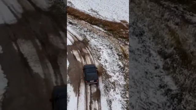 Нива, поле, первый снег.