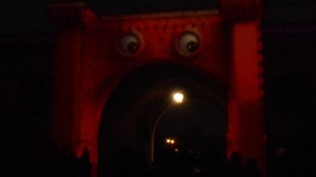 Световая сказка на Никольских воротах