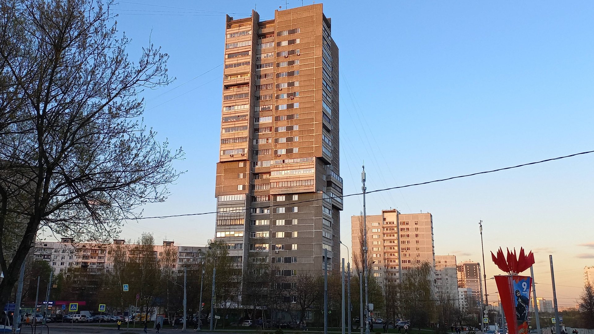 Первый советский панельный небоскреб