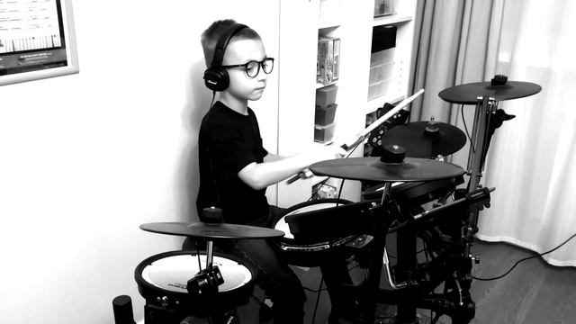 Queen -  Bohemian Rhapsody Drum cover played by 8 years old drummer