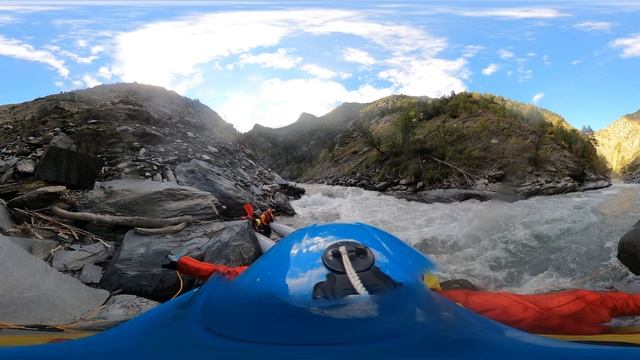 спасательные работы на пороге "Взрывной 3" на реке Андийское Койсу