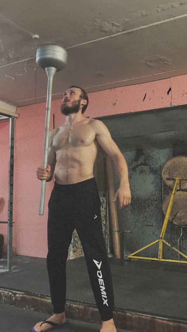 Упражнение с булавой